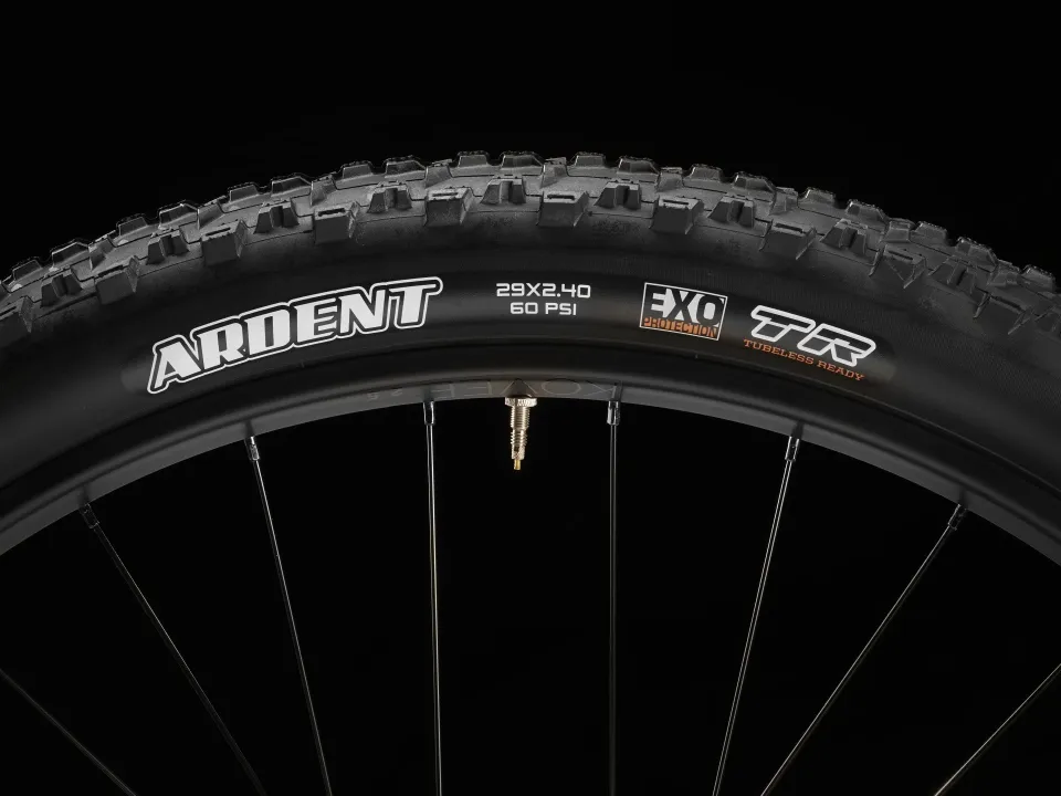 Horské kolo Trek Marlin 7 Gen 3 Crystal White 2024 | ElementStore.cz | TREK